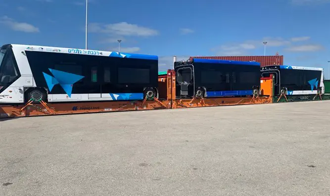 First in Israel: Electric train on wheels | Israel National News
