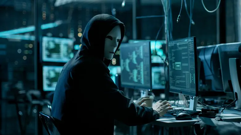 Watch: Anonymous describes 'hundreds of thousands of hackers' working ...