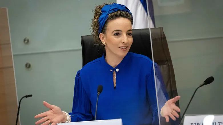 A reserved seat leads to the demand to open a criminal investigation ...