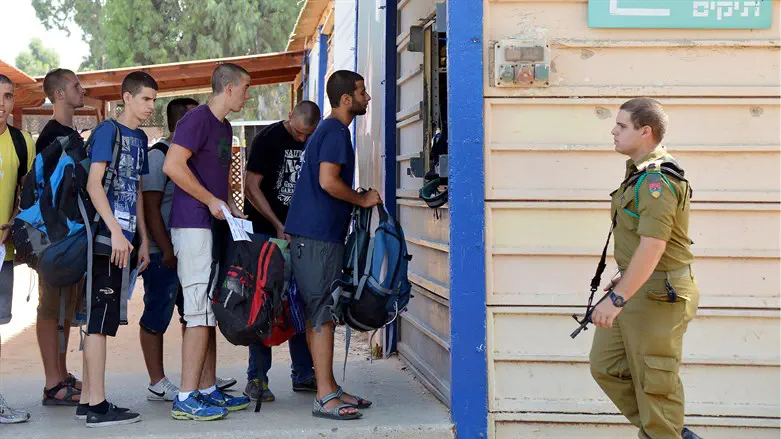 IDF draft: By 2050, just 41% of 18-year-olds will enlist | Israel ...
