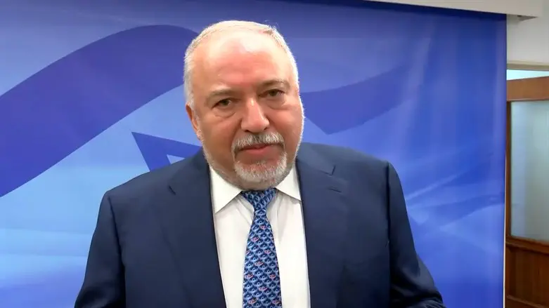 Ex-party activist to sue Finance Minister Avidgor Liberman for libel ...