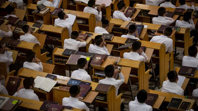 New York private schools to be required to follow minimum academic standards | Israel National News