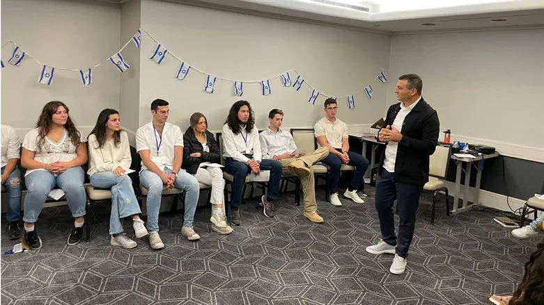 IDF Major General visits future lone soldiers in the US | Israel ...