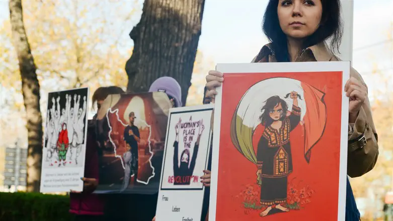 Hackers take control of Iranian state media, broadcast anti-regime ...