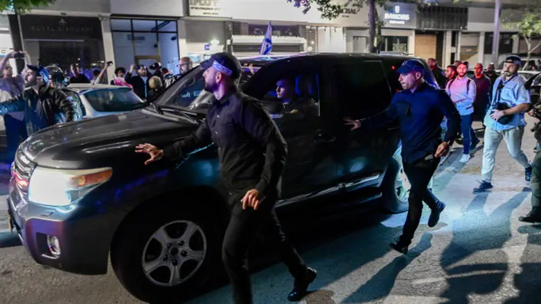 Government votes to provide Sara Netanyahu with Shin Bet protection ...