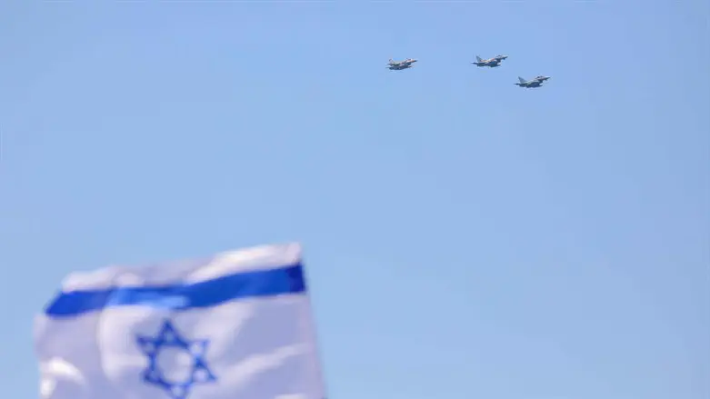 Watch: Israeli Independence Day flyovers | Israel National News