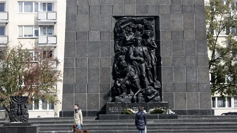 300 academics condemn Polish attack on Holocaust historian | Israel ...