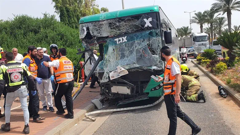 Watch: Haifa bus swerves onto sidewalk, smashes lampposts | Israel ...