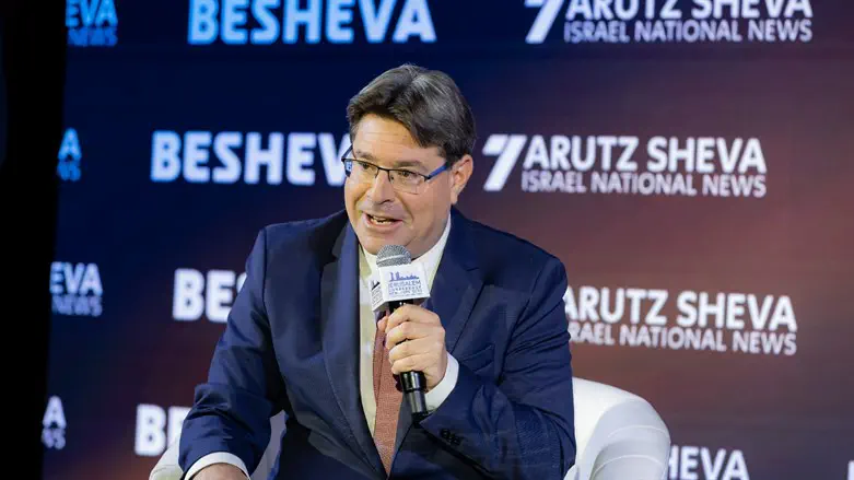 Minister Akunis at Arutz Sheva Conference in NYC: There is no danger to ...