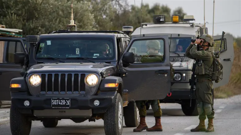 IDF forces strike armed terrorists on Lebanon border | Israel National News