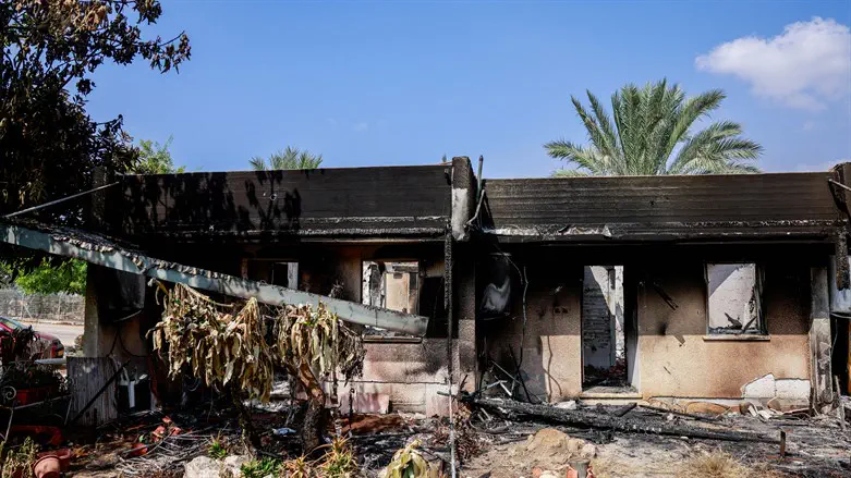 52 murdered, 7 kidnapped: Full scale of Kfar Aza massacre revealed ...