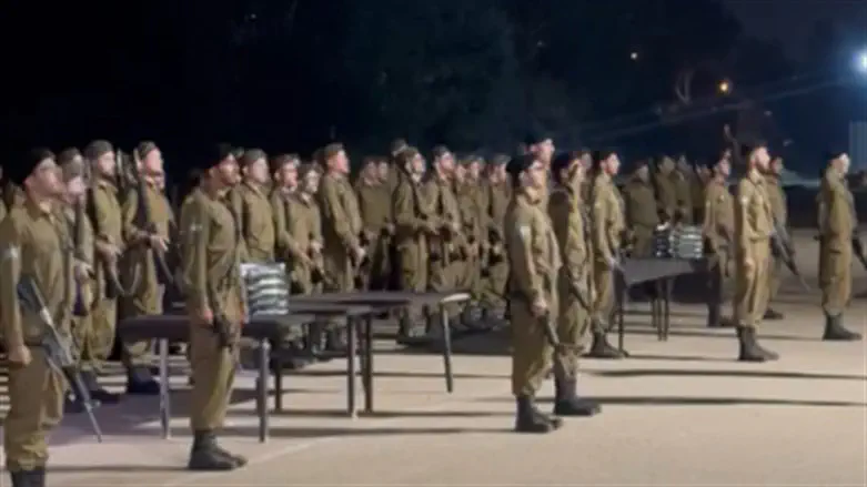 Watch: 120 haredi IDF recruits complete basic training by singing ...