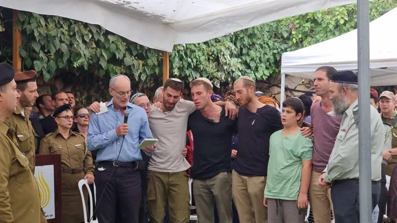 'You fell a hero's death' | Major Moshe Yedidya Leiter is laid to rest ...