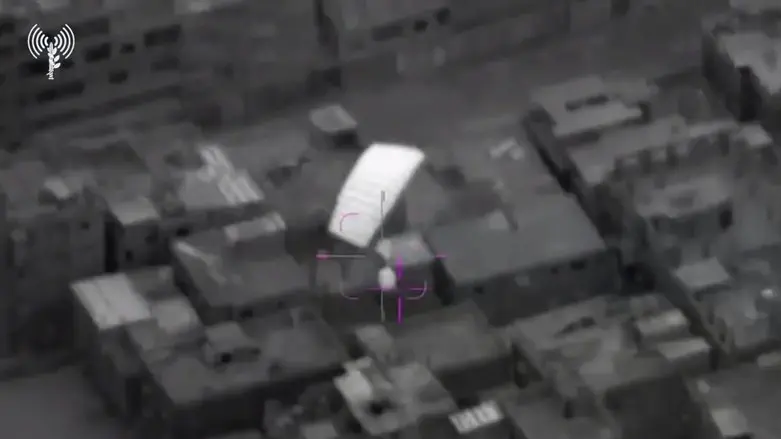 'A gift from Heaven': First logistical airdrop during war in Gaza ...