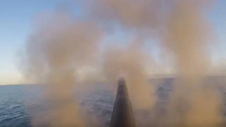 Footage: Naval troops strike terror cells near IDF troops | Israel ...