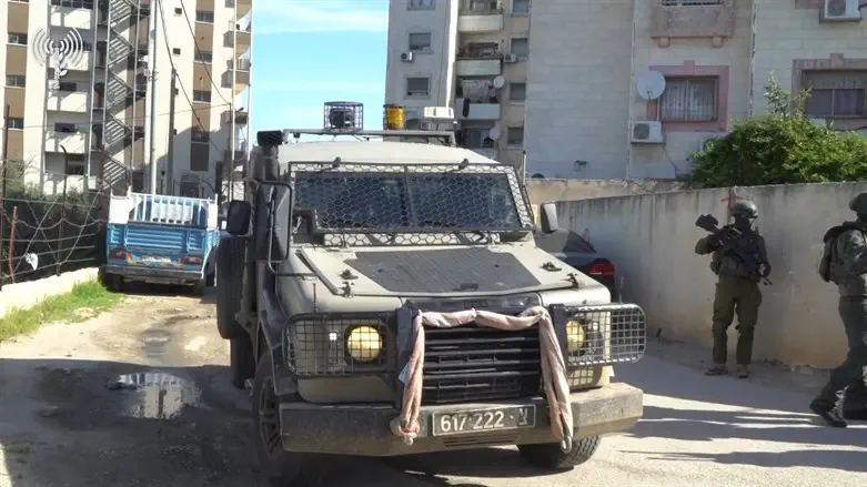 Four injured in IED attack in Samaria | Israel National News