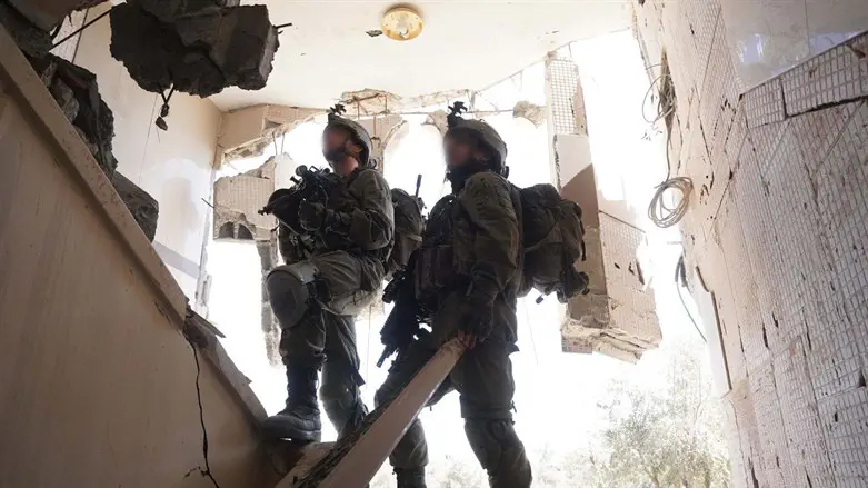 Battle in which Maj. Iftah Shahar and Cap. Itai Seif fell; IDF activity ...