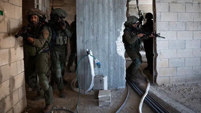 IDF increasing readiness in the north | Israel National News