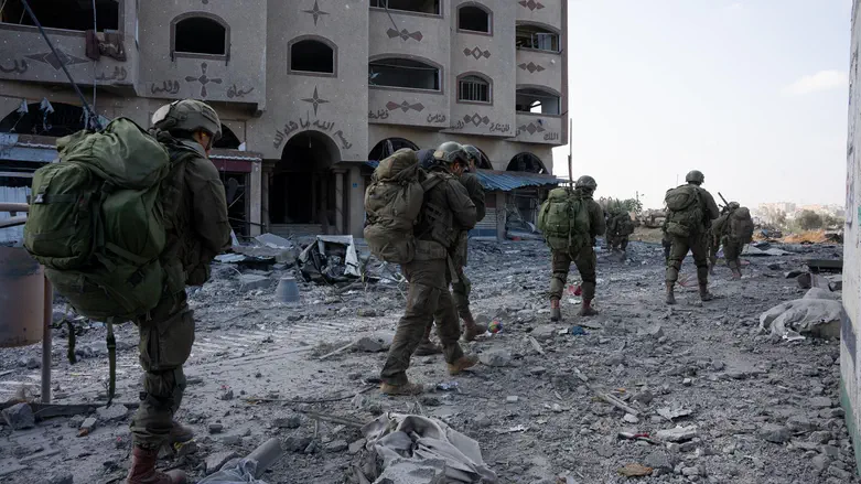 Central Gaza corridor | Footage from the IDF operations to expand the ...