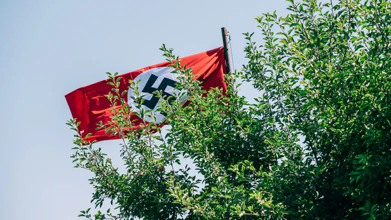 Nazi hunter calls to stop putting Nazis on trial | Israel National News