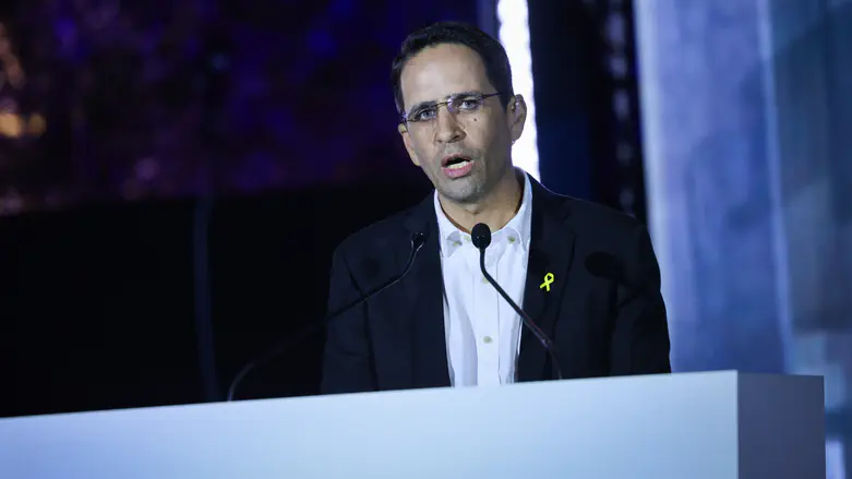 Almog Boker | Israel National News