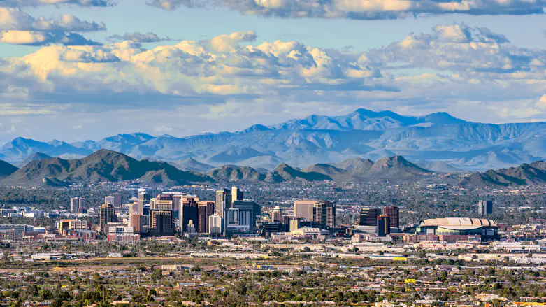 Phoenix man gets prison sentence for distributing guns used for hate ...