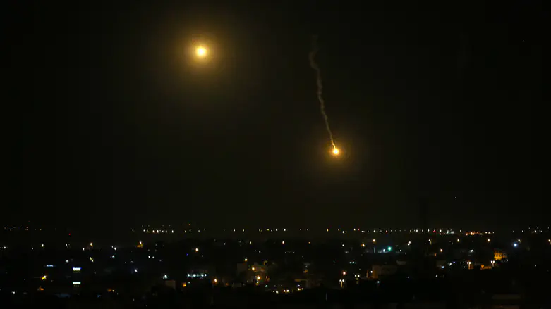 Flares fired at PM's house 'an afterparty for the protests' | Israel ...