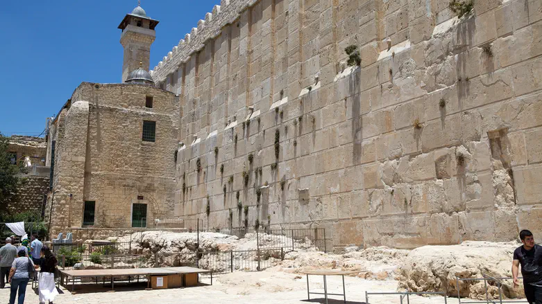 Podcast: Purchasing the Machpelah in Hebron | Israel National News