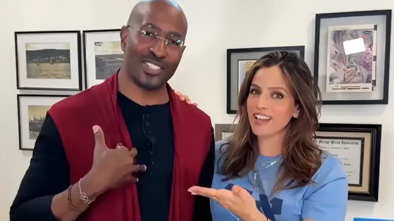 Watch: Van Jones and Noa Tishby light Hanukkah candles | Israel National News