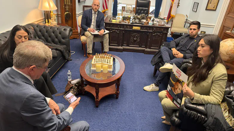 Rescued hostage Noa Argamani meets US congressmen and senators | Israel ...