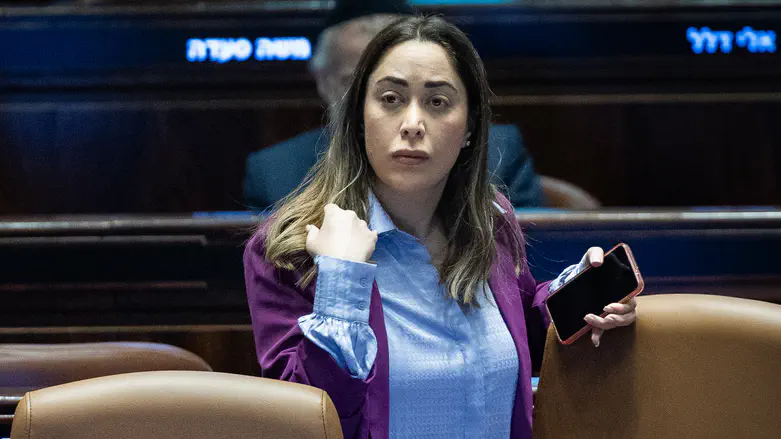 Complications arise in negotiations for state's witness deal in May ...