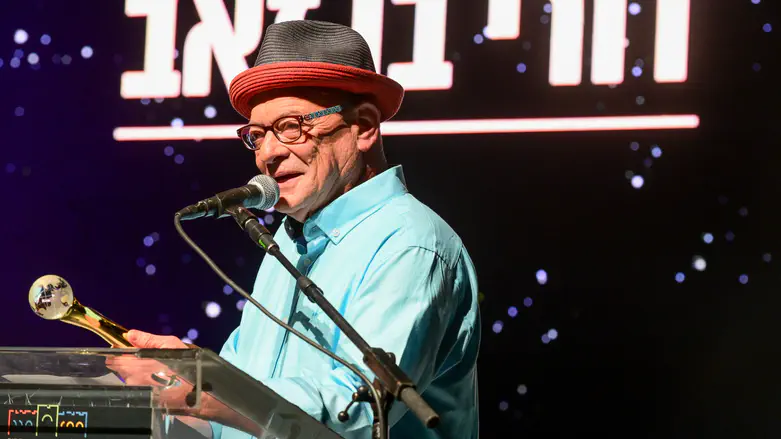 "אני דורי, פלוס כאב" | לראשונה מהתאונה הקשה: דורי בן זאב חזר לשדר | ערוץ 7