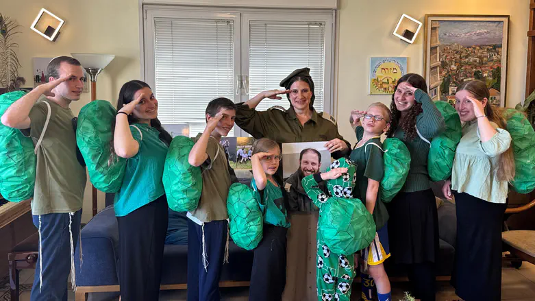 In memory of Rabbi Avi Goldberg | Fallen hero's family's emotional ...