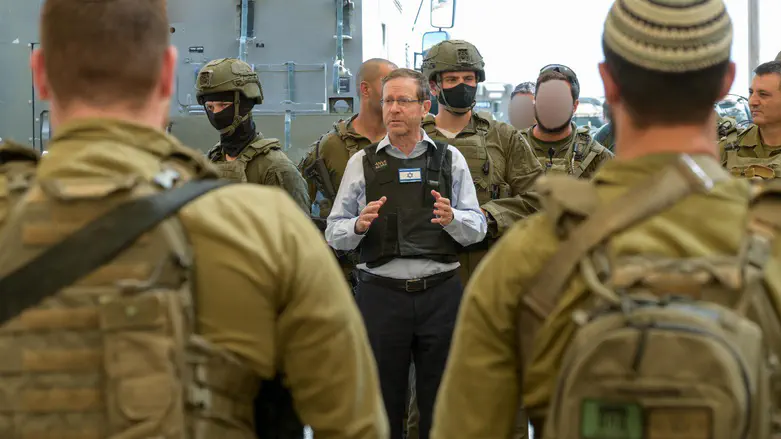 President Herzog visits Gaza | Israel National News