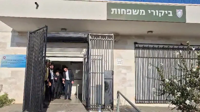 IDF investigating: Who allowed haredi rabbis to visit jailed draft ...
