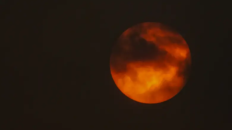 Tonight: Total lunar eclipse visible across Israel | Israel National News