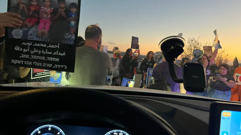 Leftists attack: Daniella Weiss forced to leave studio with police ...