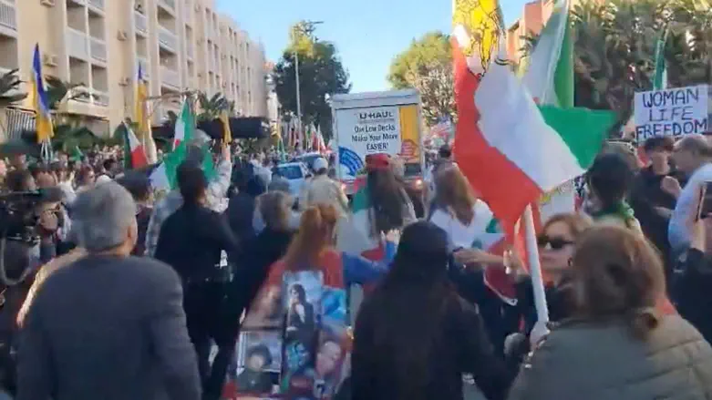 Truck drives through Iran solidarity protest in Los Angeles | Israel ...