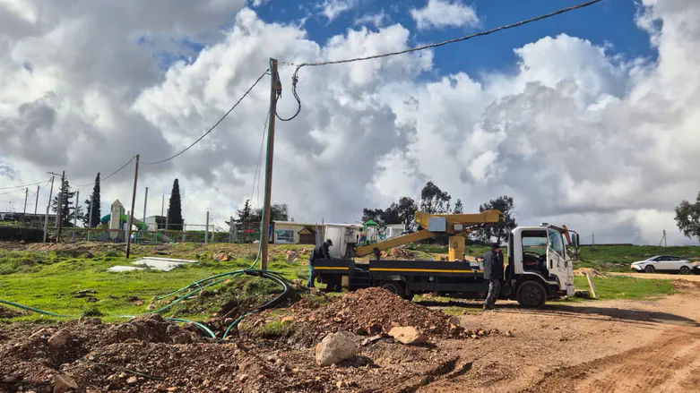 Finally: Malachei Hashalom connected to electric grid | Israel National ...