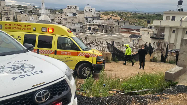 Watch: Iranian cluster bomb hits Arab car, sending it flying | Israel ...