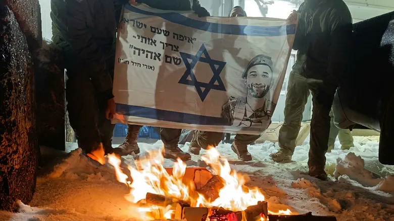 תיעוד: לוחמים חוגגים ל"ג בעומר בחרמון | ערוץ 7