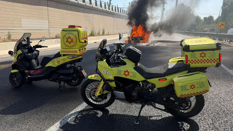 Rush hour car explosion on main central Israel highway kills one ...