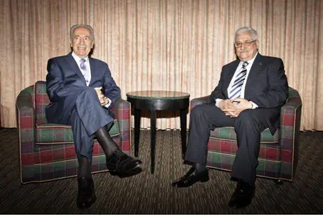Peres, Abbas hold Secret Meeting | Israel National News