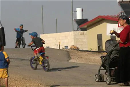 Migron Gets 20-Day Reprieve | Israel National News