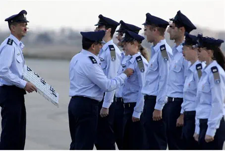 IDF's Newest Pilots Receive Their Wings | Israel National News