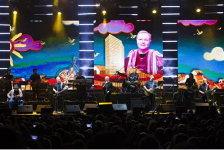 Kaveret (Poogy) Reunion Concert Draws Thousands | Israel National News