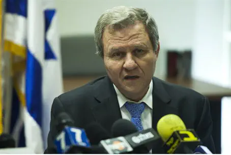 Hatnua Endorses MK Meir Sheetrit for President | Israel National News