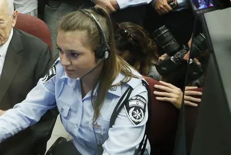 Police Center Saves Family From Ramallah Lynch | Israel National News