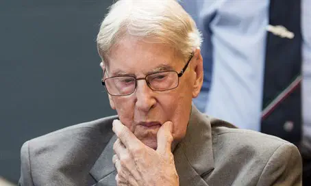 Ex-SS guard convicted for complicity in Auschwitz | Israel National News