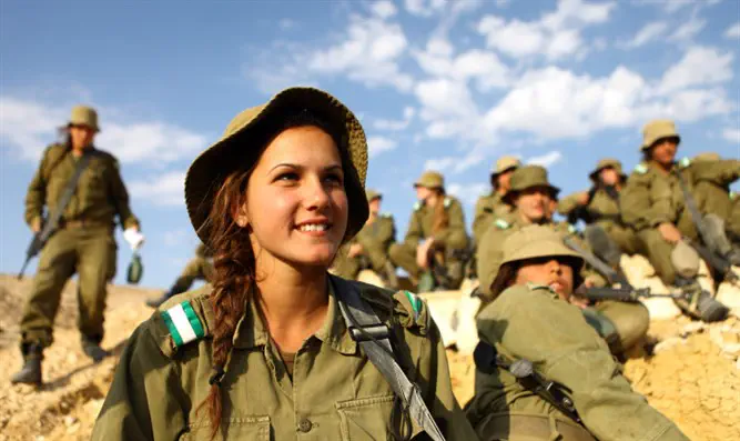 Female soldiers left behind, are hounded by Palestinian Arabs | Israel ...
